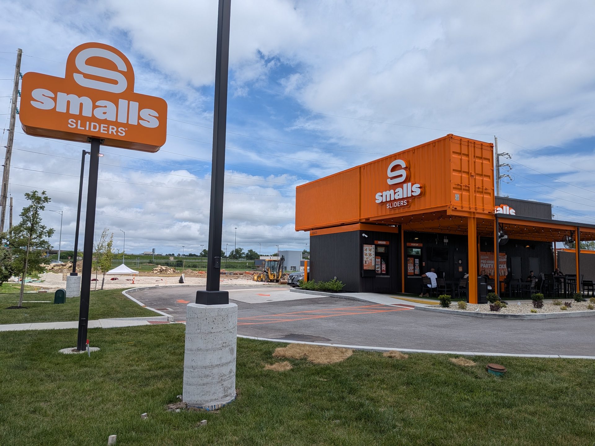Smalls Sliders in Bridgeton, Missouri: The First In the St. Louis Area ...