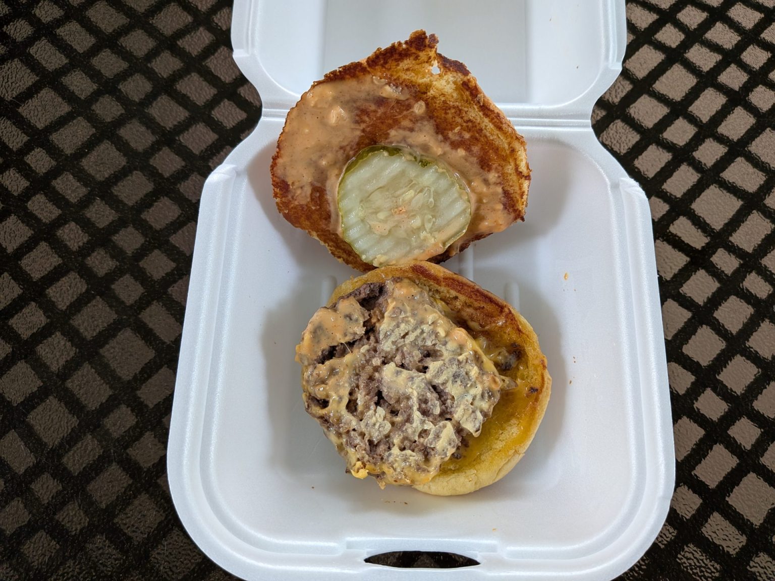 Smalls Sliders in Bridgeton, Missouri: The First In the St. Louis Area ...